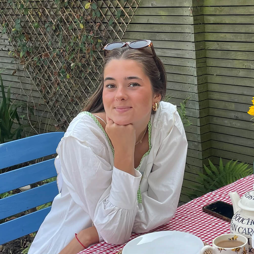 Bea Crossley – Hope & Glory